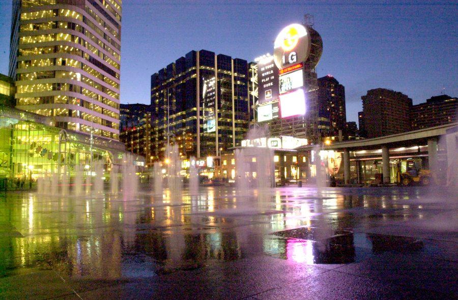 Yonge-Dundas Square